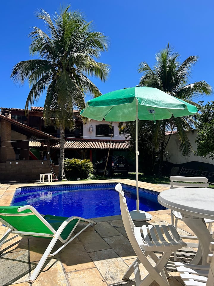 Casa Em Camboinhas: 4 Qtos, Piscina E Churrasco - Niterói