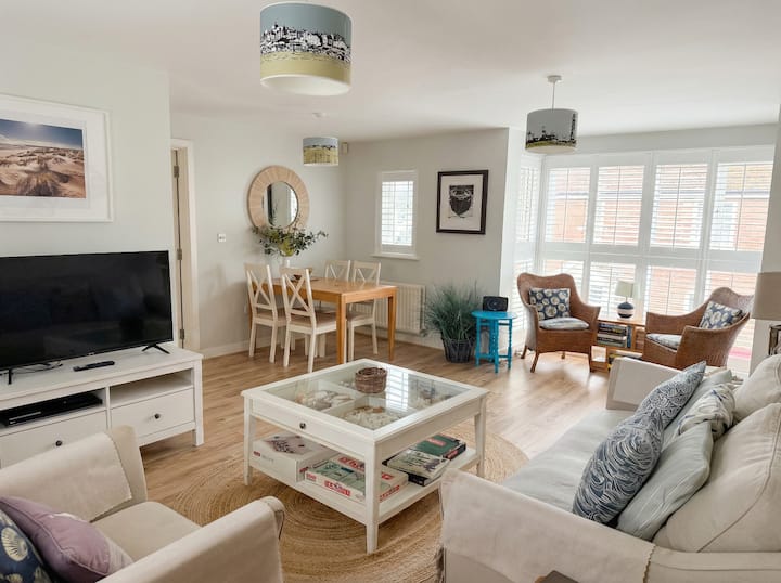5 Mins Walk To Dunes | Dog-friendly | Games Room - Camber Sands