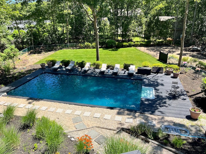 Sag Harbor King Bedroom + Pool Private Bath - Bridgehampton, NY