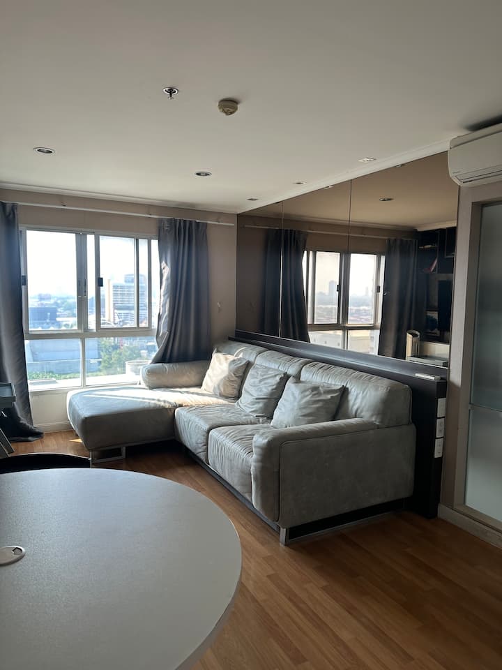 2br. 2wc Cozy&warm, Free Wifi-pool-gym, Bts:ekamai - Bangkok
