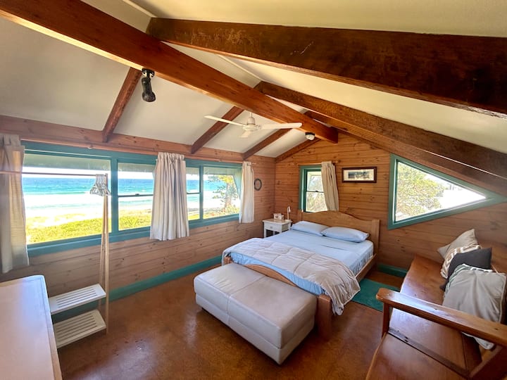 Classic Beach Cottage With Soul: Steps To The Sand - Wooli