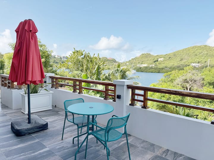 Harbor Haven Luxury Retreat L - Vehicle Included - Grenada