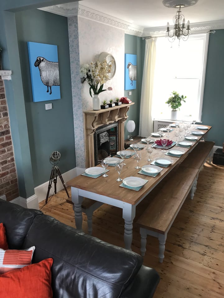 Super Central Seaview Brighton Townhouse Sleeps 16 - Brighton