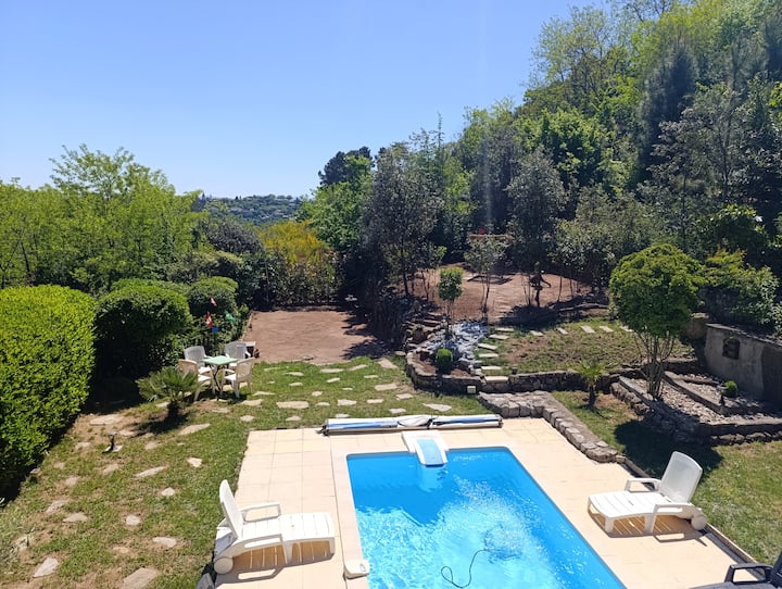 La Libellule Bleu . Le Jardin Du Bien êTre Ardèche - Aubenas