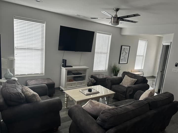 Spacious Townhome - Minutes From Downtown! - Moab, UT