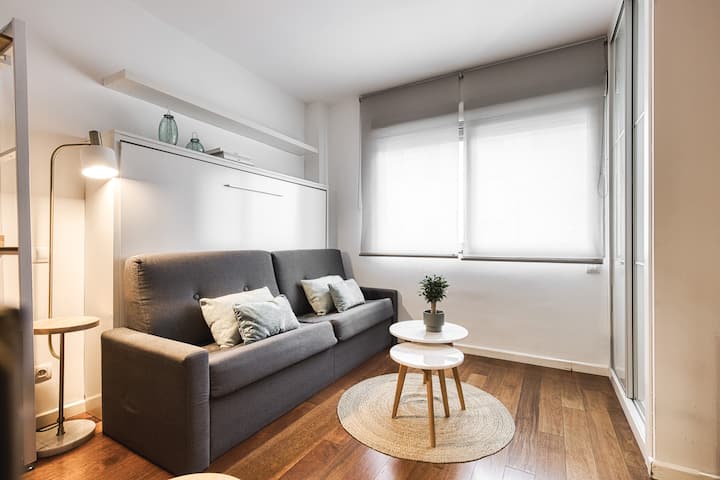 Estudio En Chamberí Con Limpieza Semanal - Madrid