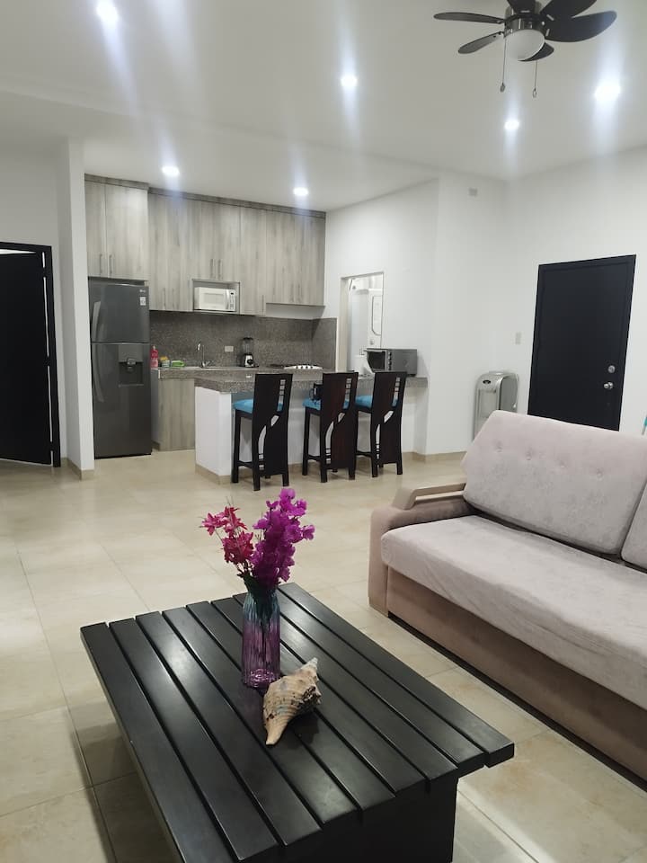 Departamento En Salinas, A 30 M De La Playa - Salinas