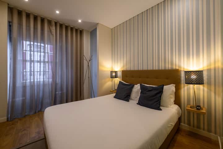 Quiet & Modern Authentic Apartment W/ Balcony - Braga