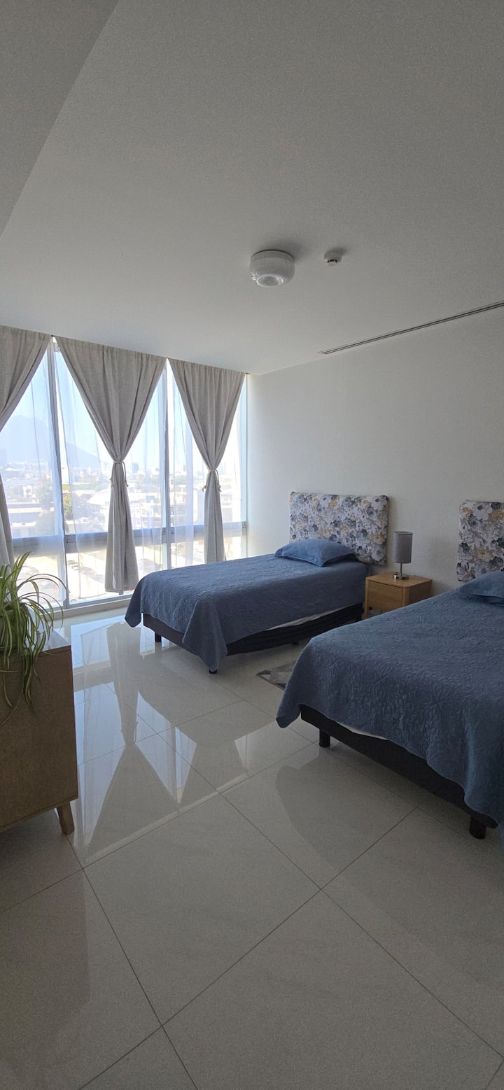 La Capital- Hermosa Vista Al Santa Lucia Y Ciudad - Monterrey