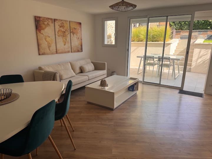 Charmant Loft Avec Jardin Et Piscine - Var