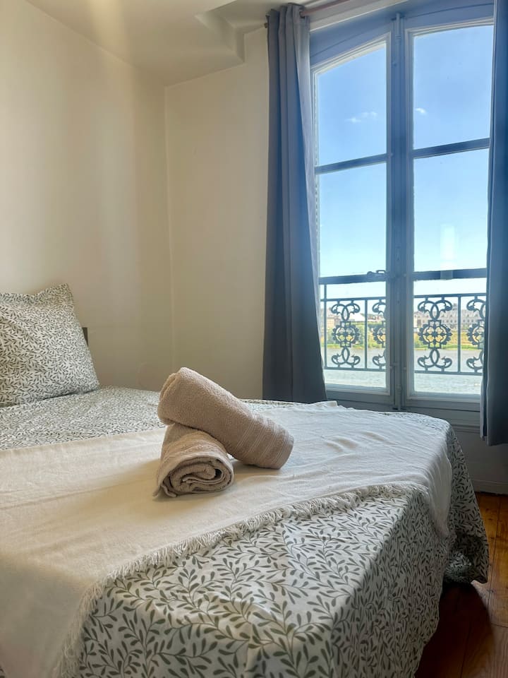 Les Bords De Loire ~ En Plein Cœur De Blois - Blois