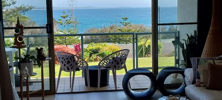 Uninterrupted Ocean Views - Guest Room And Ensuite - Port Macquarie