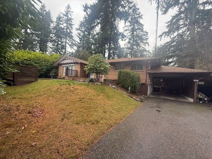 The Sunshine Haven – Relaxing 3-bedroom Getaway - Delta