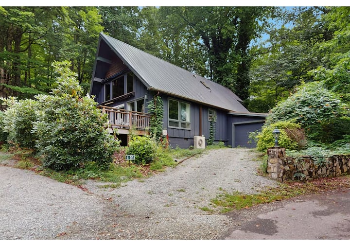 The Loop Chalet - Linville, NC