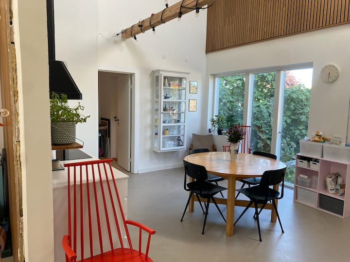 Dejligt Hus Med Solrig Have. Gratis Parkering. - Copenhagen Airport (CPH)