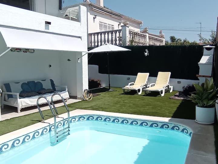 Piscina Privada Y Vistas Al Mar, Zona Residencial - Cunit