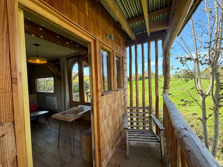 The Bird Hide, A Safari Style Cabin Nr. Aberaeron - United Kingdom