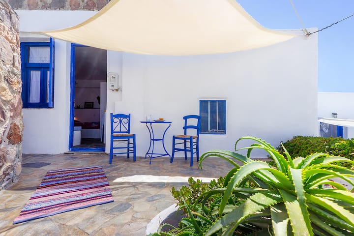 La Maison D’à Côté - Milos