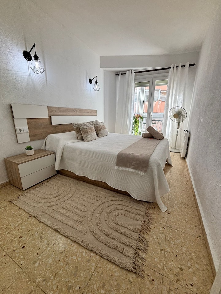 Diyi | Ideal For Couples | Near The Sea - Calp