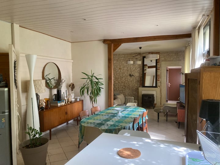 Maison Vigneronne Au Cœur Du Vignoble - Vouvray
