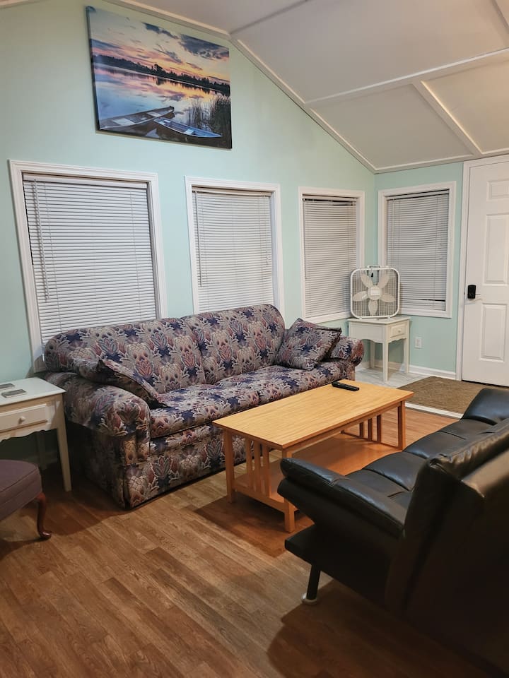 Cottage, On Gun Lake With Boat Slip. By Casino. - Gun Lake Casino