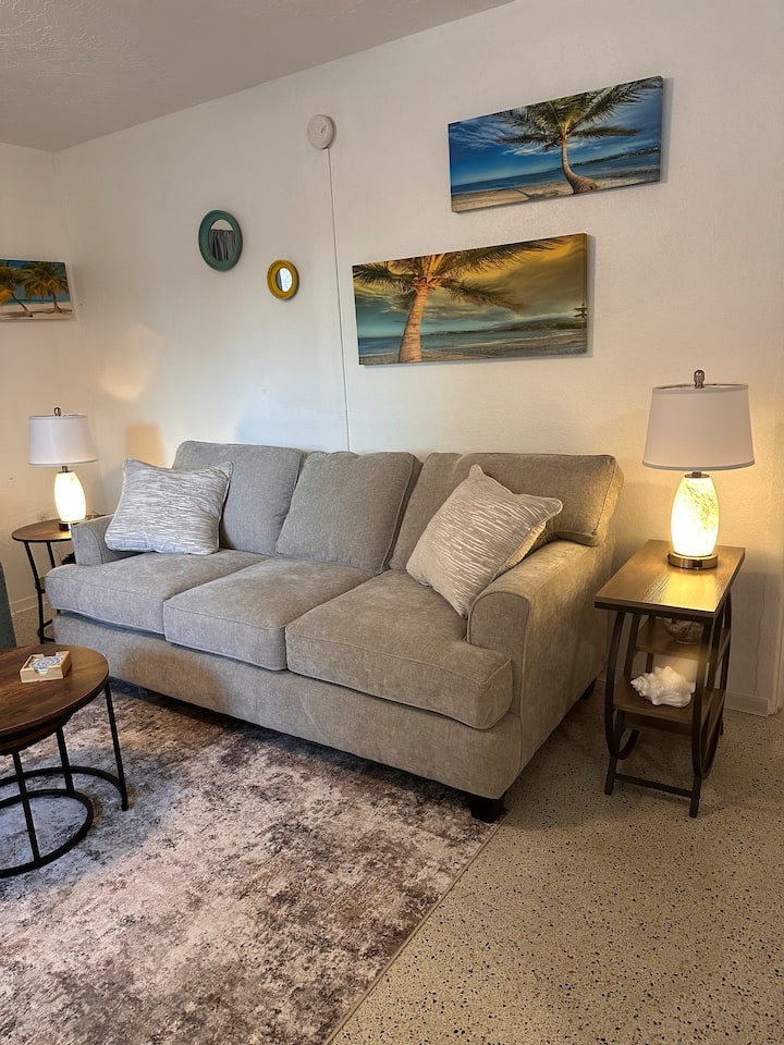 Gulf “Beach Bungalow” - Anna Maria Island, FL