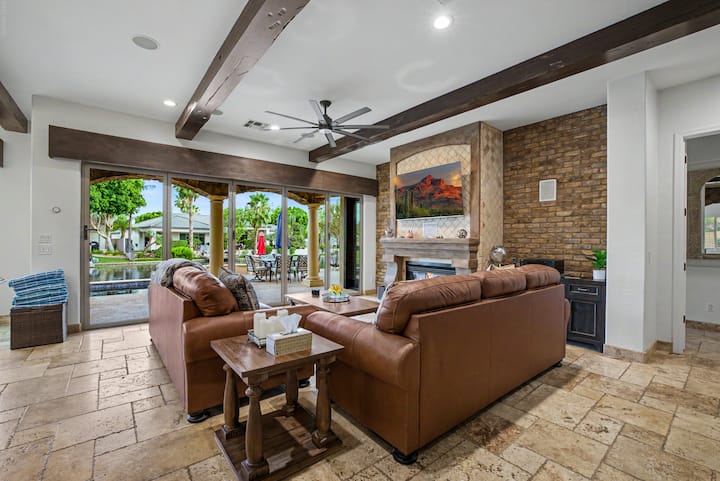 Ritz Ocotillo Home, Heated Pool Included In Price - Chandler