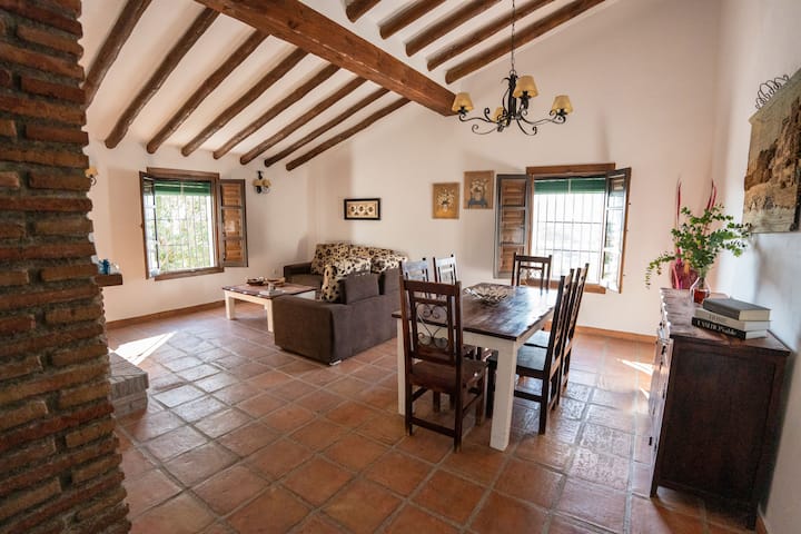 Casas De Cantoblanco 2 - Benamocarra