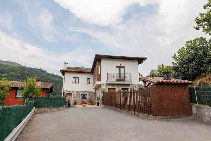 Casa Emeterio,habitaciones Con Baño Cangas De Onís - Cangas de Onís