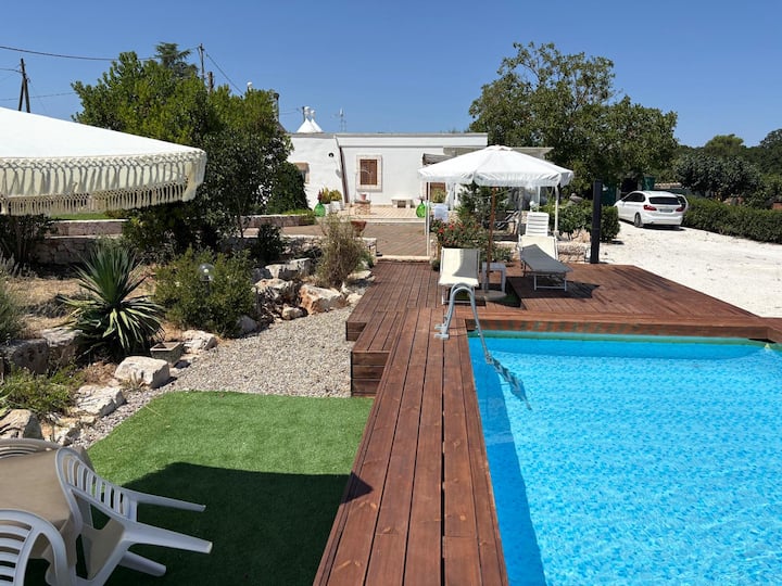 I Trulli Di Vito In Valle D' Itria Con Piscina - Locorotondo