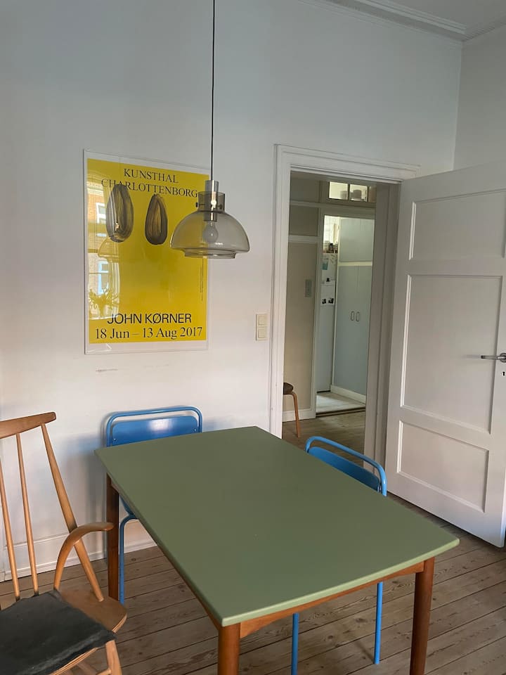 Charming Funkis Appartment In Vesterbro - Copenhagen