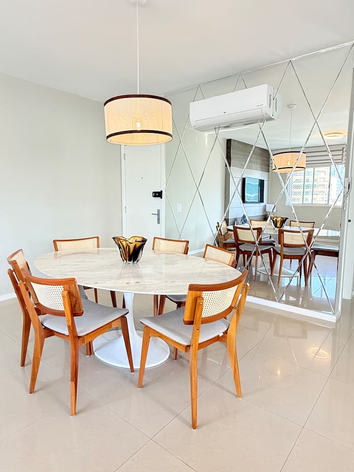 3 Quartos/c. Churrasqueira/ 2 Vagas De Garagem - Balneário Camboriú