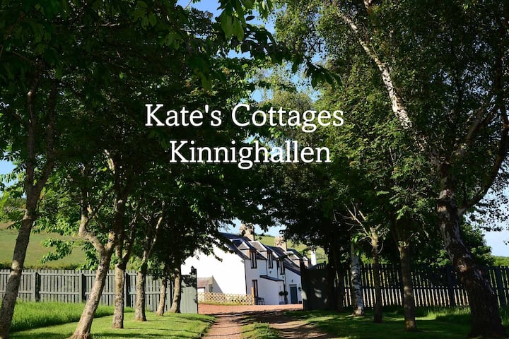 Kate’s Cottages, 
Dunbar. Eh42. Kinnighallen - ダンバー