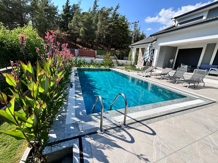 Marmaris Müstakil Havuzlu Bahçeli Yeni Villa - İçmeler