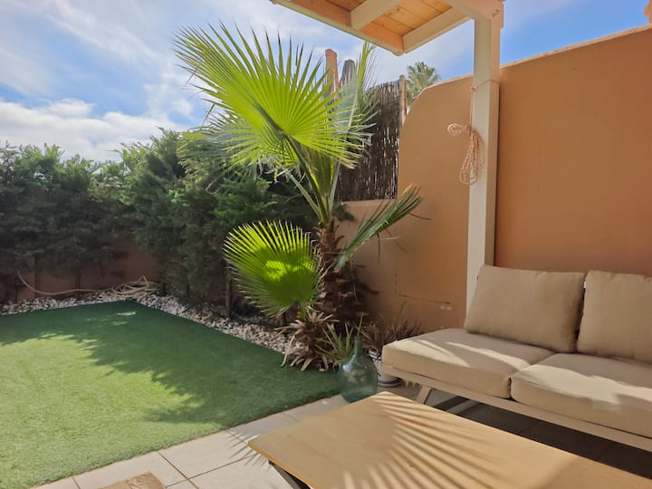 Kikka - Alicante Airport (ALC)