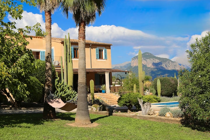 Finca With Amazing Mountain Views, Saltwater Pool - Alaró