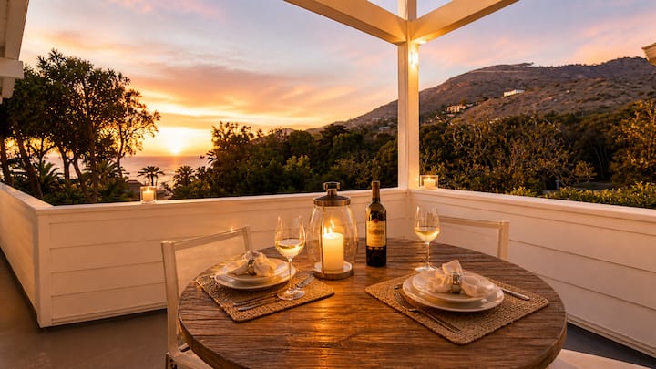 Spacious Broad Beach Coastal Retreat • 3,400 Sqft - Malibu, CA