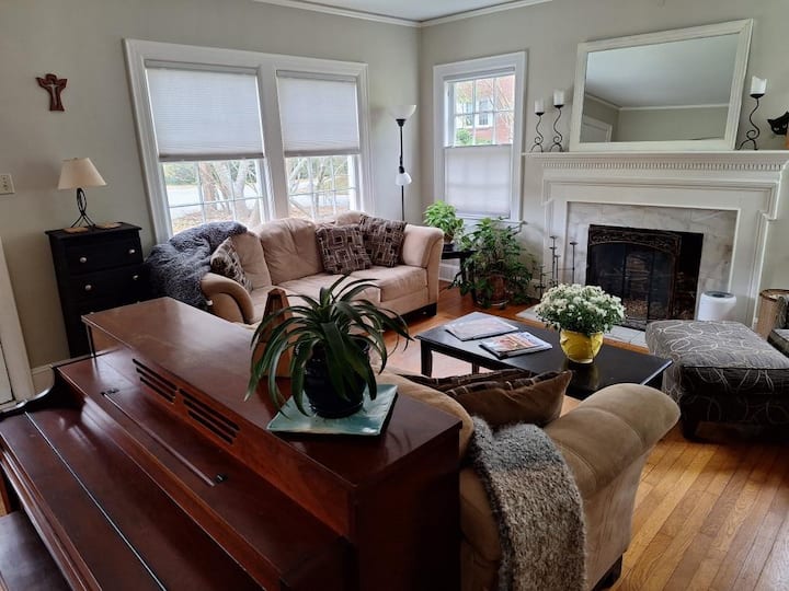 Park View (Two Rooms) Walk To Downtown - Greensboro, NC