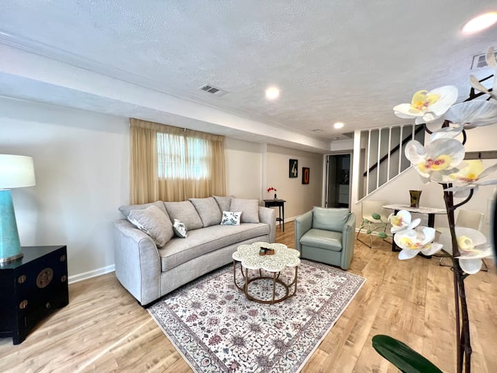 1 Br Bsmnt Apt /3 Min Walk To  Metro/no Car Needed - アーリントン, VA