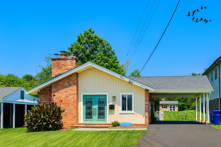 Family & Pet-friendly Stay With Playground Near Dc - Arlington, VA