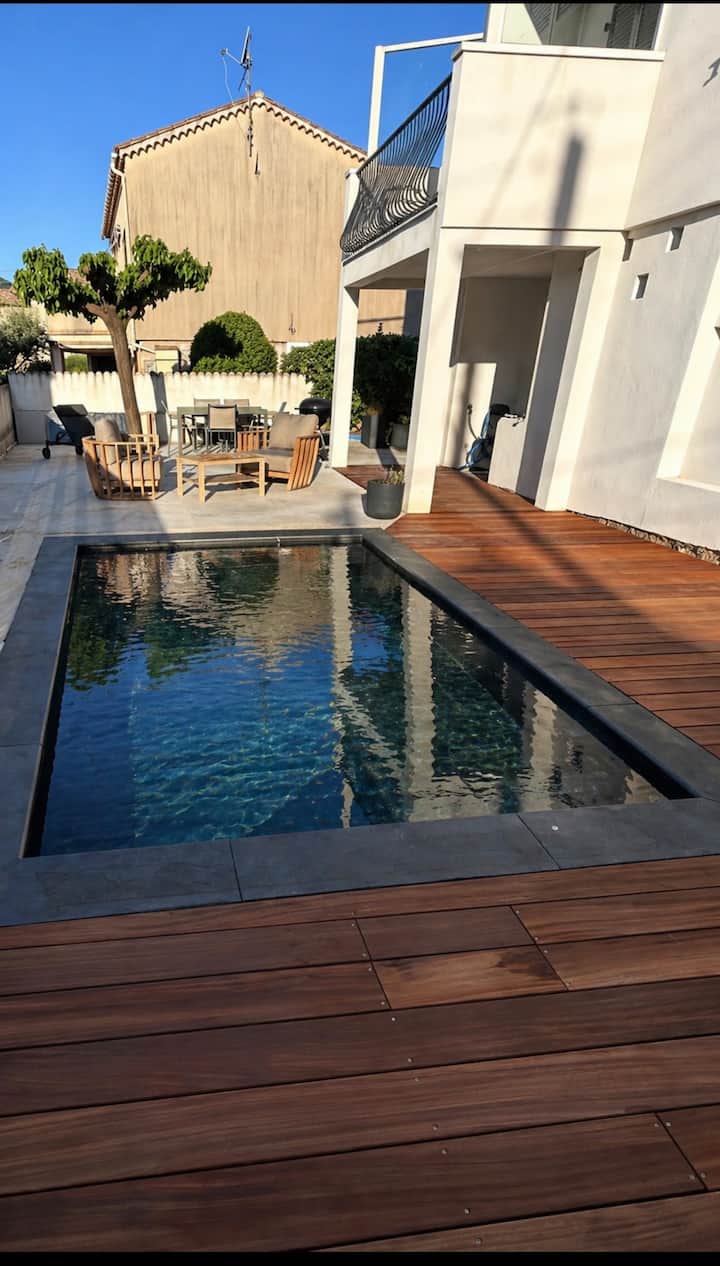 Rez De Villa Joli F1 Avec Jardin Proche Plage - Carqueiranne