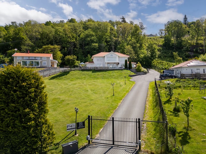 Hills Cottage With Spa 1-3 Rooms/houses - Gränna