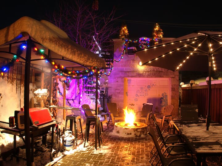 The Banksy-greystone Rooftop Firepit United Center - Fuller Park - Chicago