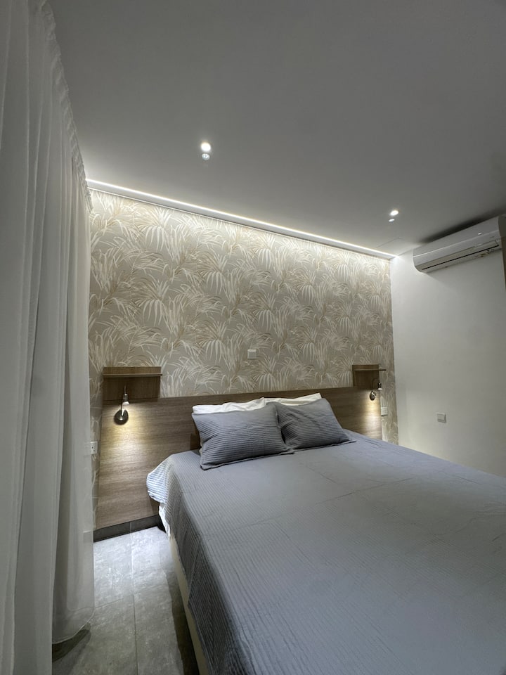 Central Modern Stylish Apartment (Topikos Place) - Ayia Napa