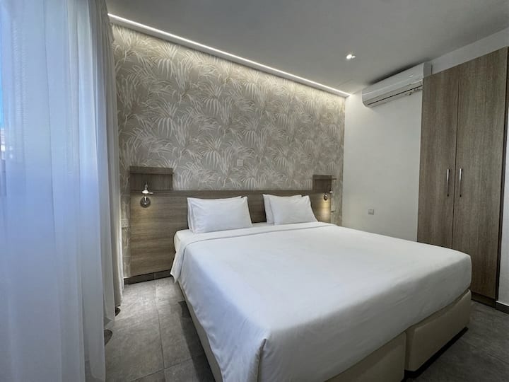 Central Modern Stylish Apartment (Topikos Place) - Ayia Napa