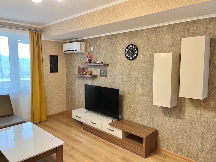 Bright Apartment With Balcony And Ararat View - Armenia