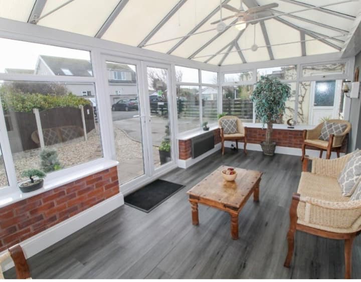 Beach Cottage, North Wales Coast - Rhyl