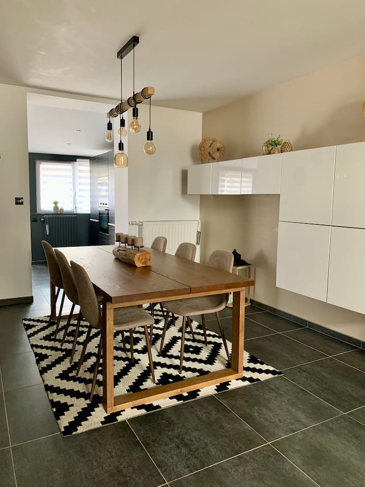 Agréable Maison De Ville Avec Terrasse Et Bbq. - Herstal