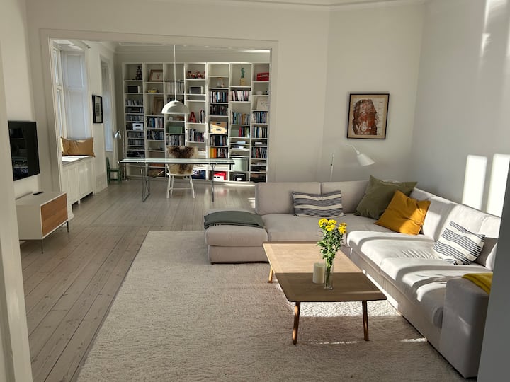 Large & Lovely - Great Location! - Köpenhamn