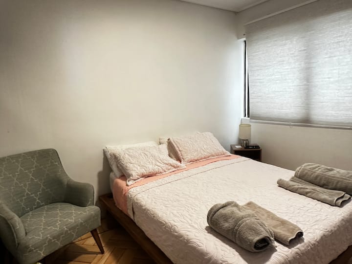 Habitación Frente Mall Costanera Center. - Las Condes